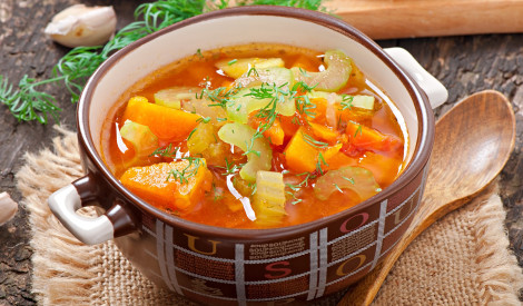 Receptes.lv - Skābu kāpostu zupa "omes variētā"