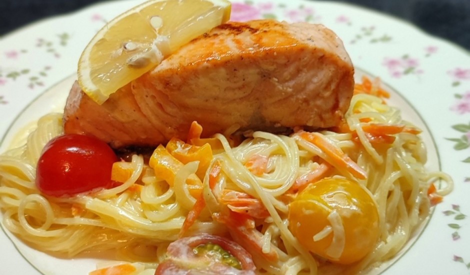 Receptes.lv -Cepts lasis ar krēmīgiem spageti dārzeņu mērcē